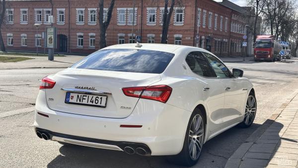 Maserati Ghibli 2019 Viļņa, ar dzinēja tilpumu 3.00 L un nobraukumu 99 tūkst. km par 33200 €, foto 4 vietnē AUTOMOTO.COM.LV