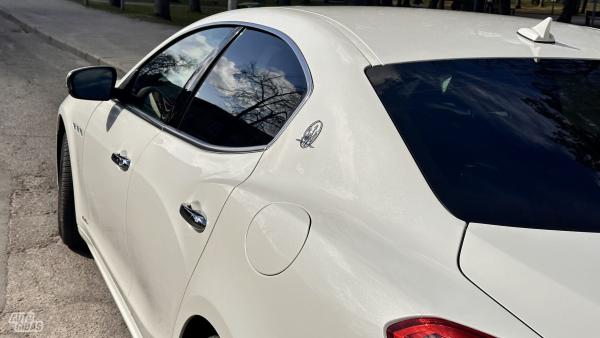 Maserati Ghibli 2019 Viļņa, ar dzinēja tilpumu 3.00 L un nobraukumu 99 tūkst. km par 33200 €, foto 6 vietnē AUTOMOTO.COM.LV