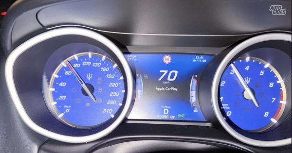 Maserati Ghibli 2019 Viļņa, ar dzinēja tilpumu 3.00 L un nobraukumu 99 tūkst. km par 33200 €, foto 10 vietnē AUTOMOTO.COM.LV