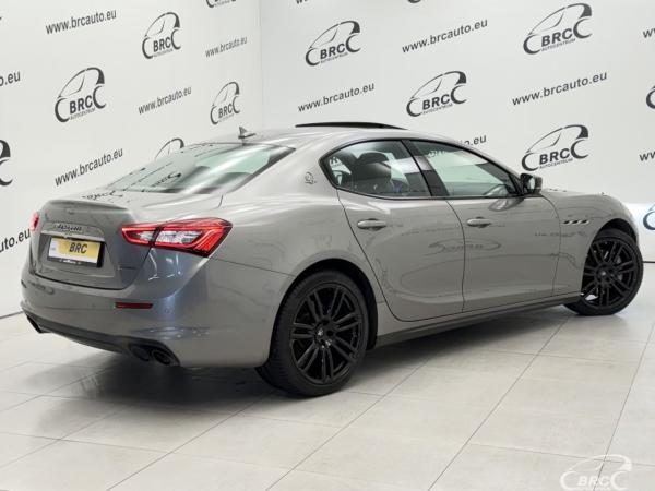 Maserati Ghibli 2019 Viļņa, ar dzinēja tilpumu 2.98 L un nobraukumu 126 tūkst. km par 27900 €, foto 3 vietnē AUTOMOTO.COM.LV