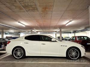 White Maserati Ghibli 2014 in Tallinn, with an engine capacity of 3.00 L and mileage of 35 thousand km for 36000 €, photo 4 on AUTOMOTO.COM.LV