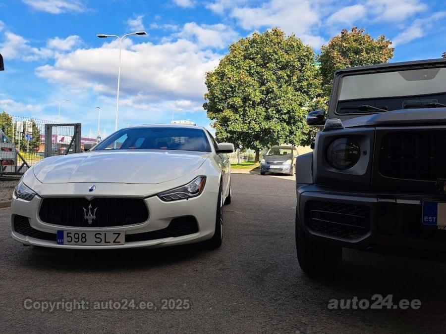 White Maserati Ghibli 2014 in Tallinn, with an engine capacity of 3.00 L and mileage of 35 thousand km for 36000 €, photo 5 on AUTOMOTO.COM.LV