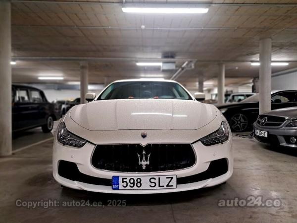 Balts Maserati Ghibli 2014 Tallina, ar dzinēja tilpumu 3.00 L un nobraukumu 35 tūkst. km par 36000 €, foto 8 vietnē AUTOMOTO.COM.LV