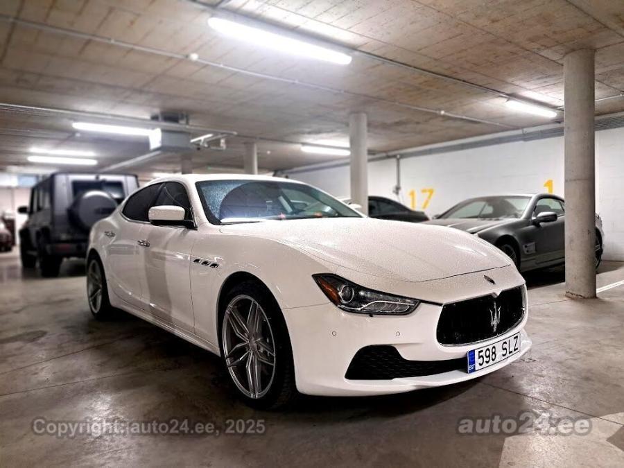 White Maserati Ghibli 2014 in Tallinn, with an engine capacity of 3.00 L and mileage of 35 thousand km for 36000 €, photo 9 on AUTOMOTO.COM.LV