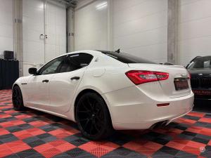 Balts Maserati Ghibli 2014 Viļņa, ar dzinēja tilpumu 2.98 L un nobraukumu 137 tūkst. km par 14390 €, foto 6 vietnē AUTOMOTO.COM.LV