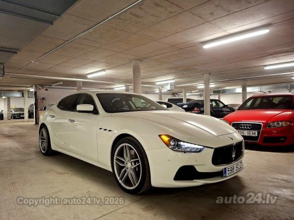 Balts Maserati Ghibli 2014 Tallina, ar dzinēja tilpumu 3.00 L un nobraukumu 35 tūkst. km par 31900 €, foto 1 vietnē AUTOMOTO.COM.LV