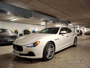 White Maserati Ghibli 2014 in Tallinn, with an engine capacity of 3.00 L and mileage of 35 thousand km for 31900 €, photo 4 on AUTOMOTO.COM.LV