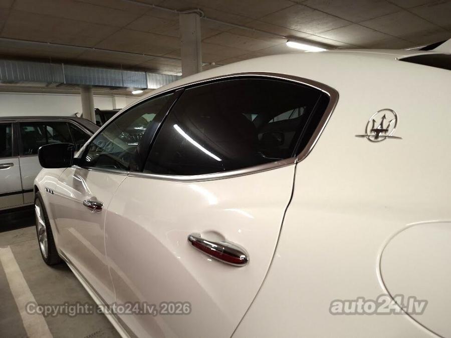 White Maserati Ghibli 2014 in Tallinn, with an engine capacity of 3.00 L and mileage of 35 thousand km for 31900 €, photo 23 on AUTOMOTO.COM.LV