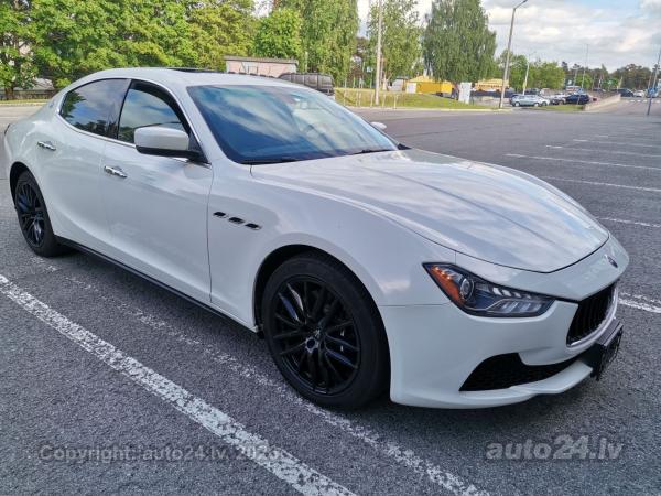 Balts Maserati Ghibli 2014 Tallina, ar dzinēja tilpumu 2.98 L un nobraukumu 73 tūkst. km par 19880 €, foto 1 vietnē AUTOMOTO.COM.LV