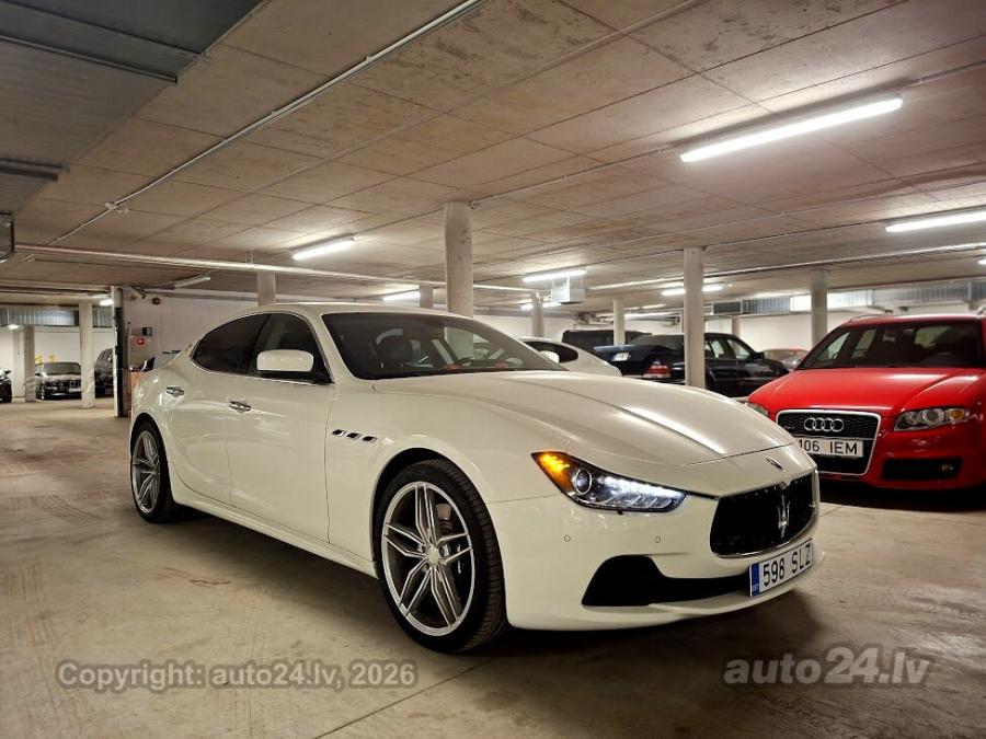 Balts Maserati Ghibli 2014 Tallina, ar dzinēja tilpumu 3.00 L un nobraukumu 35 tūkst. km par 29900 €, foto 1 vietnē AUTOMOTO.COM.LV