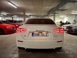 Balts Maserati Ghibli 2014 Tallina, ar dzinēja tilpumu 3.00 L un nobraukumu 35 tūkst. km par 29900 €, foto 8 vietnē AUTOMOTO.COM.LV