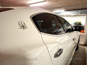 Balts Maserati Ghibli 2014 Tallina, ar dzinēja tilpumu 3.00 L un nobraukumu 35 tūkst. km par 29900 €, foto 19 vietnē AUTOMOTO.COM.LV