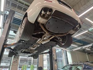 Balts Maserati Ghibli 2014 Tallina, ar dzinēja tilpumu 3.00 L un nobraukumu 35 tūkst. km par 29900 €, foto 22 vietnē AUTOMOTO.COM.LV