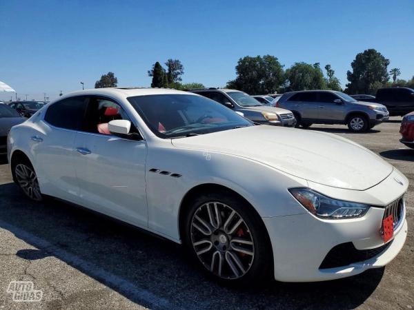 White Maserati Ghibli 2017 in Klaipeda, with an engine capacity of 3.00 L and mileage of 51 thousand km for 15000 €, photo 2 on AUTOMOTO.COM.LV