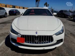 Balts Maserati Ghibli 2017 Klaipėda, ar dzinēja tilpumu 3.00 L un nobraukumu 51 tūkst. km par 15000 €, foto 4 vietnē AUTOMOTO.COM.LV