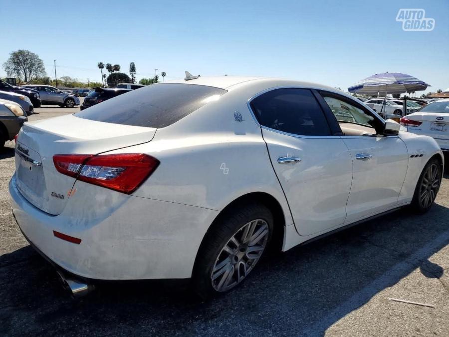 Balts Maserati Ghibli 2017 Klaipėda, ar dzinēja tilpumu 3.00 L un nobraukumu 51 tūkst. km par 15000 €, foto 7 vietnē AUTOMOTO.COM.LV