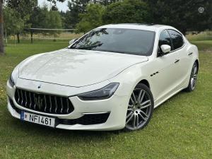 Balts Maserati Ghibli 2019 Viļņa, ar dzinēja tilpumu 2.98 L un nobraukumu 101 tūkst. km par 31200 €, foto 3 vietnē AUTOMOTO.COM.LV