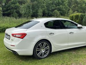 Balts Maserati Ghibli 2019 Viļņa, ar dzinēja tilpumu 2.98 L un nobraukumu 101 tūkst. km par 31200 €, foto 9 vietnē AUTOMOTO.COM.LV