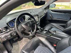 Balts Maserati Ghibli 2019 Viļņa, ar dzinēja tilpumu 2.98 L un nobraukumu 101 tūkst. km par 31200 €, foto 13 vietnē AUTOMOTO.COM.LV
