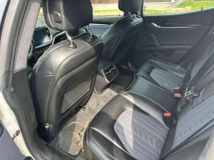 Balts Maserati Ghibli 2019 Viļņa, ar dzinēja tilpumu 2.98 L un nobraukumu 101 tūkst. km par 31200 €, foto 17 vietnē AUTOMOTO.COM.LV