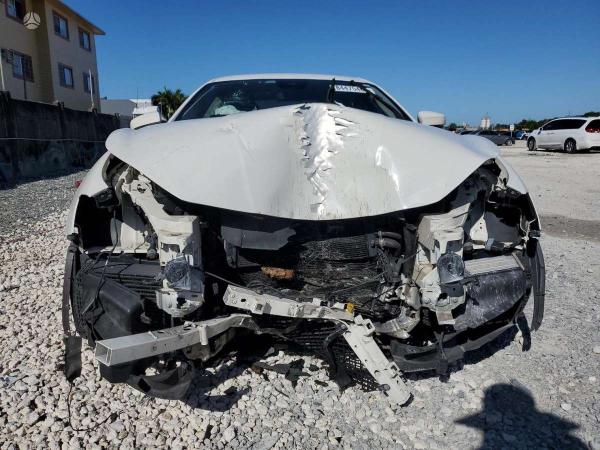 White Maserati Ghibli 2020 in Vilnius, with an engine capacity of 2.98 L and mileage of 96 thousand km for 7450 €, photo 3 on AUTOMOTO.COM.LV