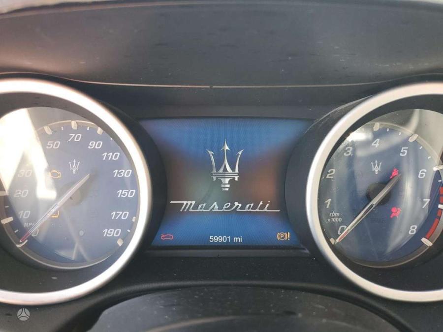 White Maserati Ghibli 2020 in Vilnius, with an engine capacity of 2.98 L and mileage of 96 thousand km for 7450 €, photo 15 on AUTOMOTO.COM.LV
