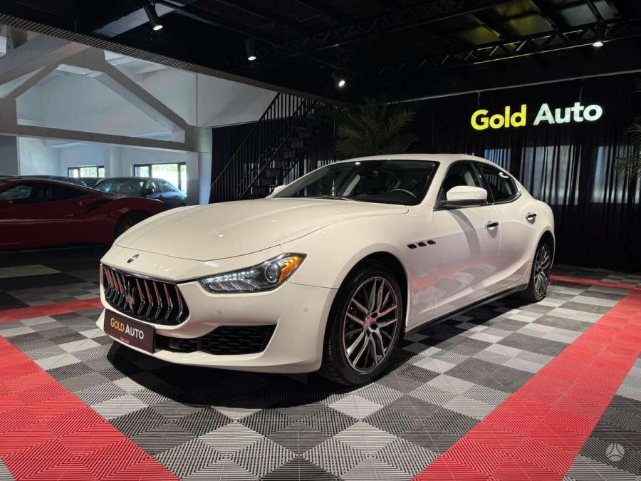 Balts Maserati Ghibli 2020 Viļņa, ar dzinēja tilpumu 2.98 L un nobraukumu 91 tūkst. km par 25000 €, foto 1 vietnē AUTOMOTO.COM.LV