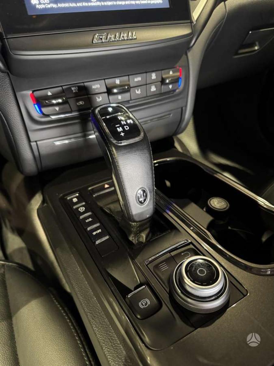 Balts Maserati Ghibli 2020 Viļņa, ar dzinēja tilpumu 2.98 L un nobraukumu 91 tūkst. km par 25000 €, foto 27 vietnē AUTOMOTO.COM.LV