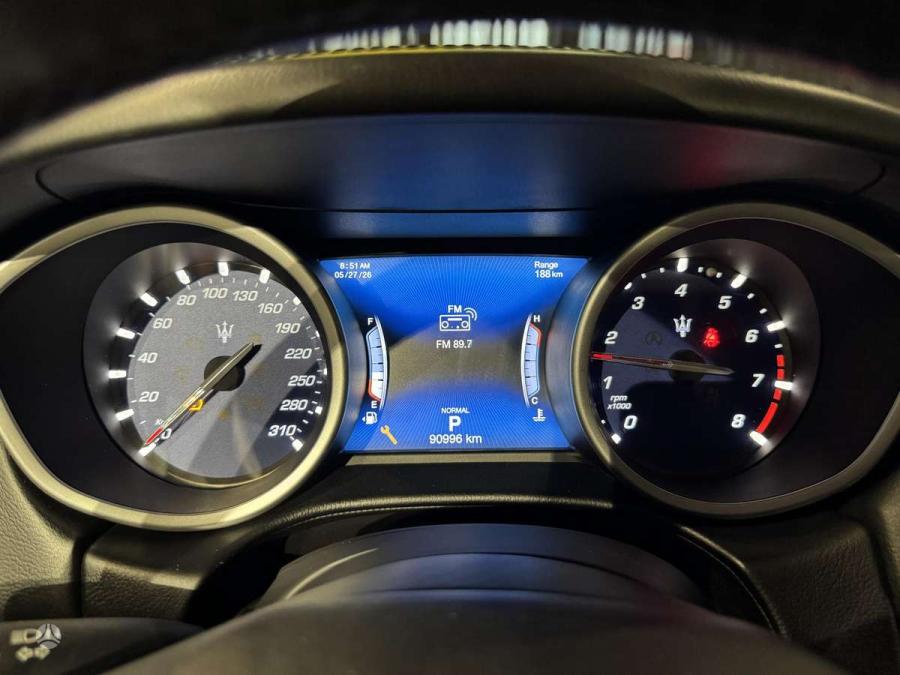 Balts Maserati Ghibli 2020 Viļņa, ar dzinēja tilpumu 2.98 L un nobraukumu 91 tūkst. km par 25000 €, foto 31 vietnē AUTOMOTO.COM.LV