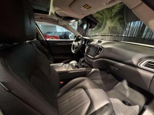 Balts Maserati Ghibli 2020 Viļņa, ar dzinēja tilpumu 2.98 L un nobraukumu 91 tūkst. km par 25000 €, foto 36 vietnē AUTOMOTO.COM.LV