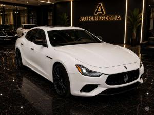 Balts Maserati Ghibli 2021 Viļņa, ar dzinēja tilpumu 2.98 L un nobraukumu 45 tūkst. km par 24900 €, foto  vietnē AUTOMOTO.COM.LV