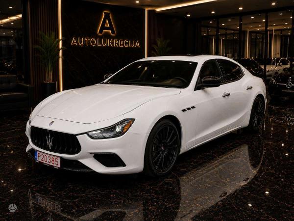Balts Maserati Ghibli 2021 Viļņa, ar dzinēja tilpumu 2.98 L un nobraukumu 45 tūkst. km par 24900 €, foto 4 vietnē AUTOMOTO.COM.LV
