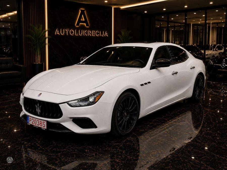 Balts Maserati Ghibli 2021 Viļņa, ar dzinēja tilpumu 2.98 L un nobraukumu 45 tūkst. km par 24900 €, foto 5 vietnē AUTOMOTO.COM.LV
