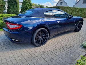 Blue Maserati GranCabrio 2017 in Prienai, with an engine capacity of 4.70 L and mileage of 27 thousand km for 12990 €, photo 5 on AUTOMOTO.COM.LV