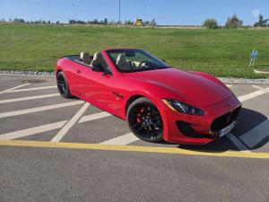 Red Maserati GranCabrio 2014 in Vilnius, with an engine capacity of 4.69 L and mileage of 70 thousand km for 53000 €, photo 8 on AUTOMOTO.COM.LV