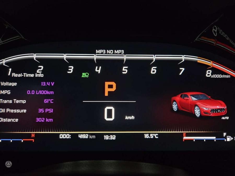 Red Maserati GranCabrio 2014 in Vilnius, with an engine capacity of 4.69 L and mileage of 70 thousand km for 53000 €, photo 13 on AUTOMOTO.COM.LV