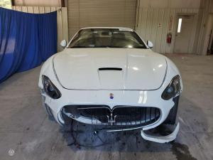 White Maserati GranCabrio 2015 in Vilnius, with an engine capacity of 4.69 L and mileage of 78 thousand km for 26900 €, photo 2 on AUTOMOTO.COM.LV