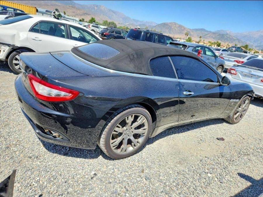 Melns Maserati Granturismo 2016 Kauņa, ar dzinēja tilpumu 4.70 L un nobraukumu 40 tūkst. km par 22000 €, foto 4 vietnē AUTOMOTO.COM.LV