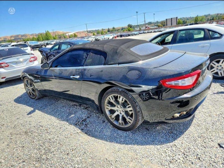 Melns Maserati Granturismo 2016 Kauņa, ar dzinēja tilpumu 4.70 L un nobraukumu 40 tūkst. km par 22000 €, foto 5 vietnē AUTOMOTO.COM.LV