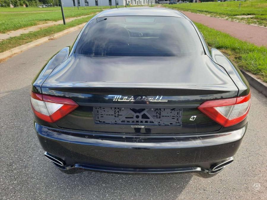 Melns Maserati Granturismo 2009 Kauņa, ar dzinēja tilpumu 4.69 L un nobraukumu 103 tūkst. km par 19000 €, foto 7 vietnē AUTOMOTO.COM.LV