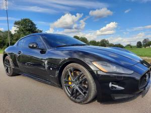 Melns Maserati Granturismo 2009 Kauņa, ar dzinēja tilpumu 4.69 L un nobraukumu 103 tūkst. km par 19000 €, foto 12 vietnē AUTOMOTO.COM.LV