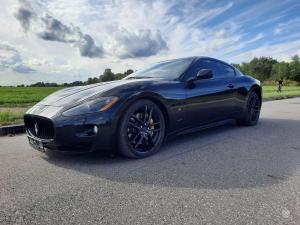 Melns Maserati Granturismo 2009 Kauņa, ar dzinēja tilpumu 4.69 L un nobraukumu 103 tūkst. km par 19000 €, foto 14 vietnē AUTOMOTO.COM.LV
