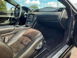 Melns Maserati Granturismo 2009 Kauņa, ar dzinēja tilpumu 4.69 L un nobraukumu 103 tūkst. km par 19000 €, foto 18 vietnē AUTOMOTO.COM.LV