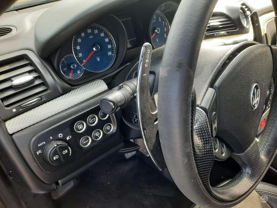 Melns Maserati Granturismo 2009 Kauņa, ar dzinēja tilpumu 4.69 L un nobraukumu 103 tūkst. km par 19000 €, foto 19 vietnē AUTOMOTO.COM.LV