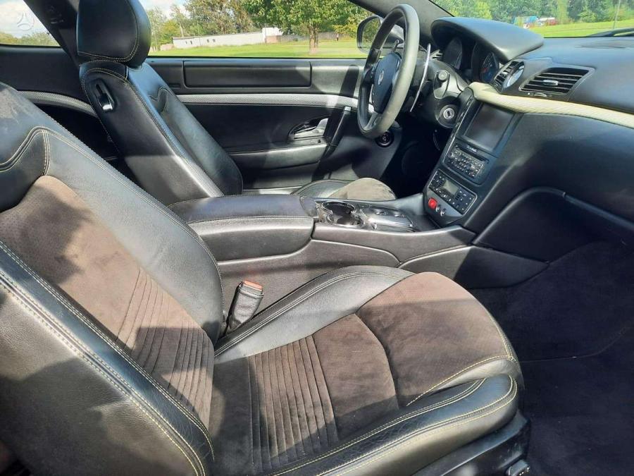 Melns Maserati Granturismo 2009 Kauņa, ar dzinēja tilpumu 4.69 L un nobraukumu 103 tūkst. km par 19000 €, foto 20 vietnē AUTOMOTO.COM.LV
