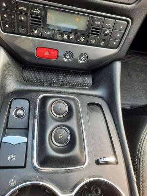 Melns Maserati Granturismo 2009 Kauņa, ar dzinēja tilpumu 4.69 L un nobraukumu 103 tūkst. km par 19000 €, foto 21 vietnē AUTOMOTO.COM.LV
