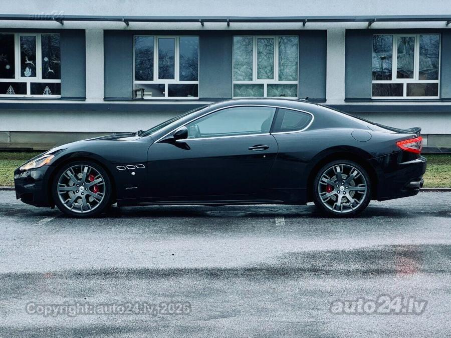 Melns Maserati Granturismo 2010 Tallina, ar dzinēja tilpumu 4.70 L un nobraukumu 182 tūkst. km par 28500 €, foto 2 vietnē AUTOMOTO.COM.LV