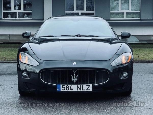 Melns Maserati Granturismo 2010 Tallina, ar dzinēja tilpumu 4.70 L un nobraukumu 182 tūkst. km par 28500 €, foto 3 vietnē AUTOMOTO.COM.LV