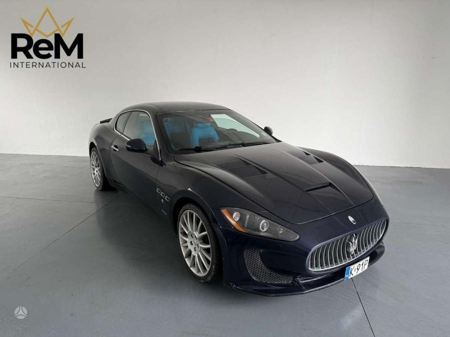 Zils Maserati Granturismo 2009 Kauņa, ar dzinēja tilpumu 4.70 L un nobraukumu 105 tūkst. km par 35900 €, foto 3 vietnē AUTOMOTO.COM.LV