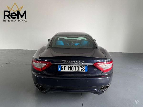 Blue Maserati Granturismo 2009 in Kaunas, with an engine capacity of 4.70 L and mileage of 105 thousand km for 35900 €, photo 4 on AUTOMOTO.COM.LV